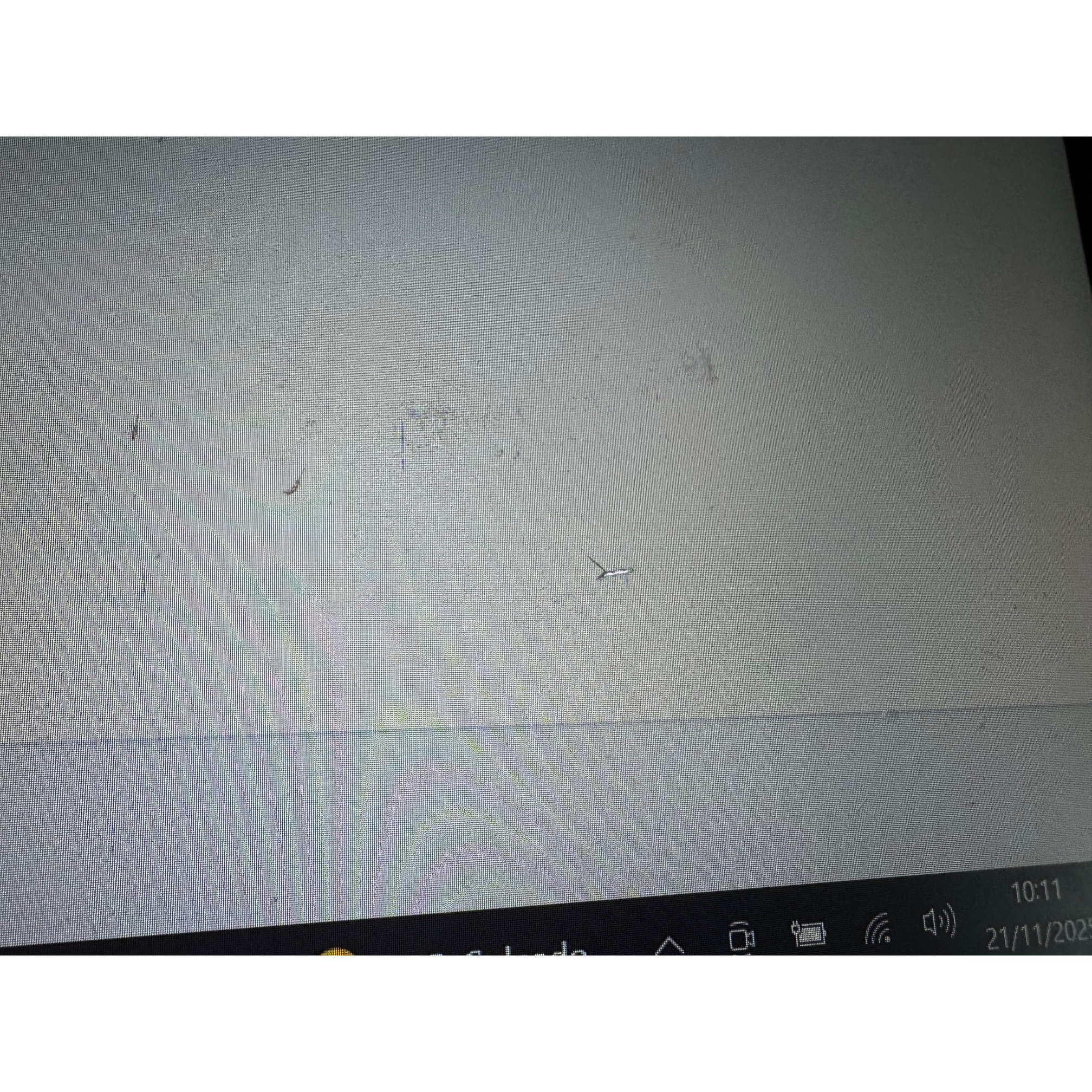 Monitor V7 L238E 23.8″ LED IPS FullHD Usado **Tiene la pantalla marcada ...
